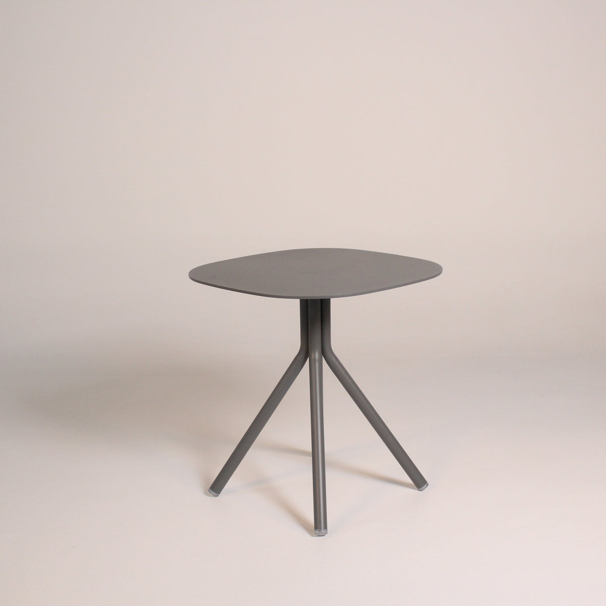 COCA R2 COFFEE TABLE DARK GRAY – Grass it up